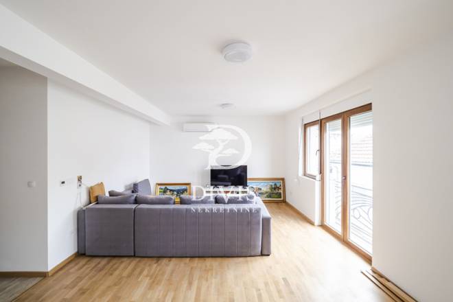 Stan prodaja Ovčarska Senjak 69m2 - 255000